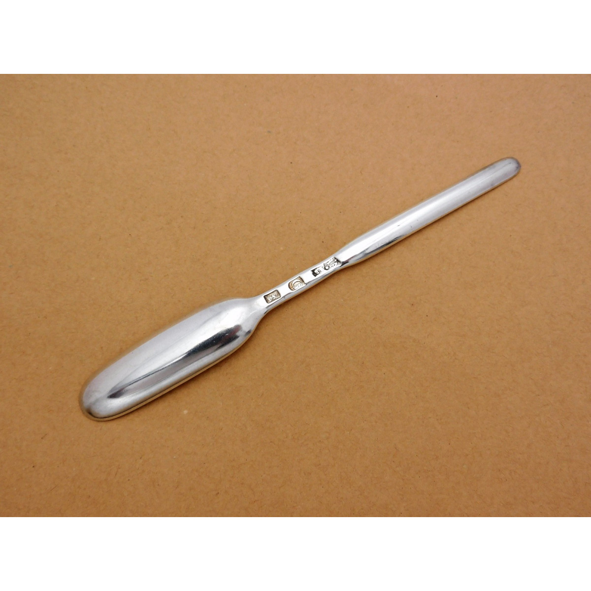 Britannia Standard Silver Marrow Scoop, 1722 Paul Hanet » Antique ...